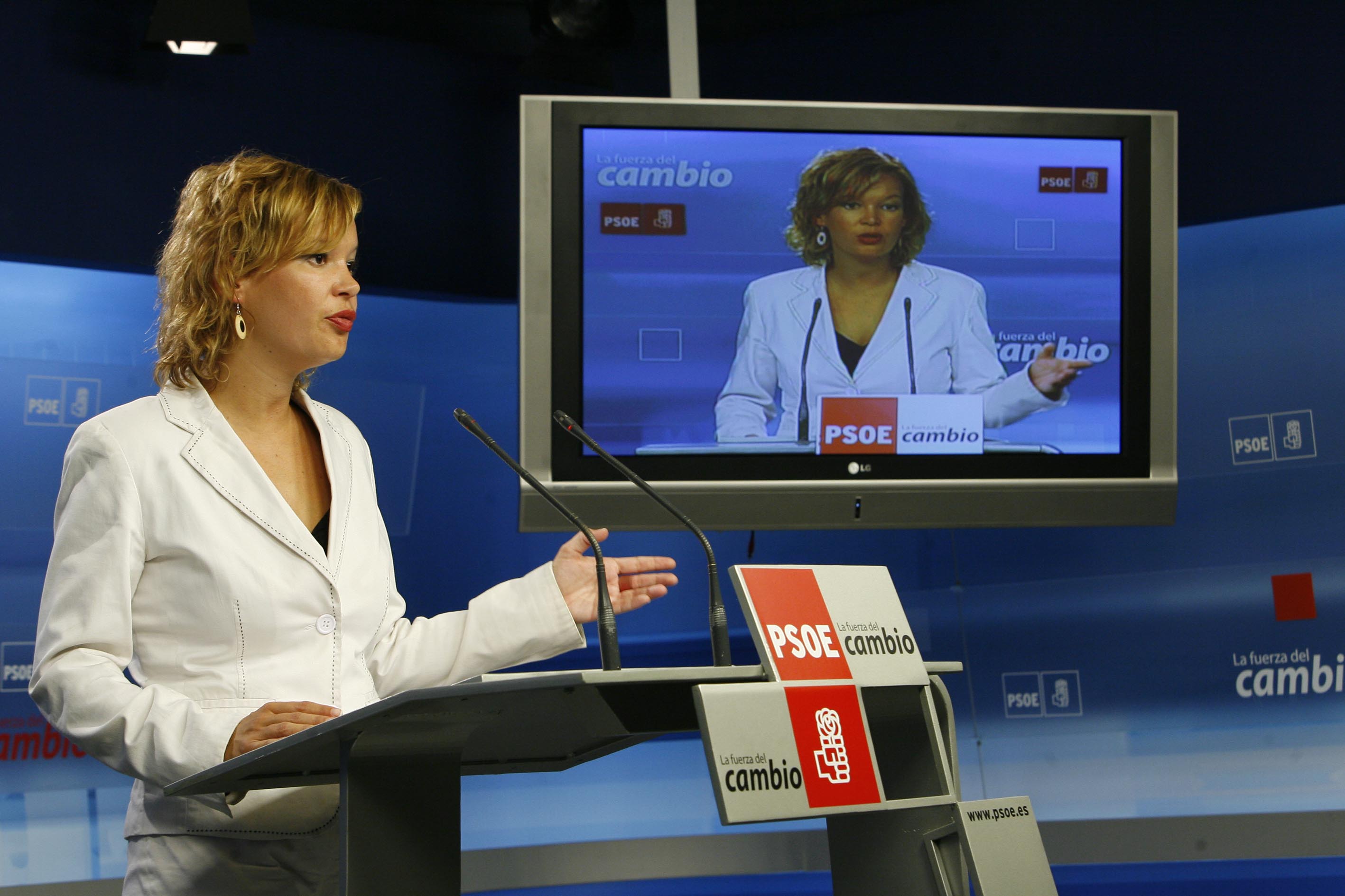 Rueda de prensa de Leire Pajín