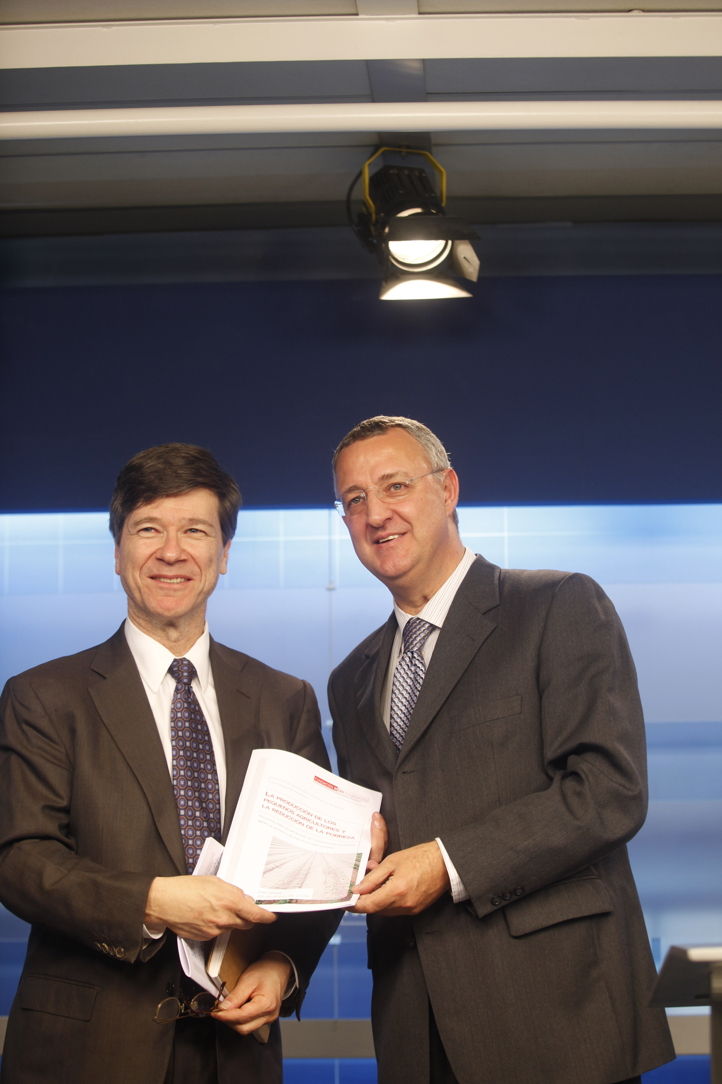 Jesús Caldera y Jeffrey Sachs presentan un informe sobre crisis alimentaria