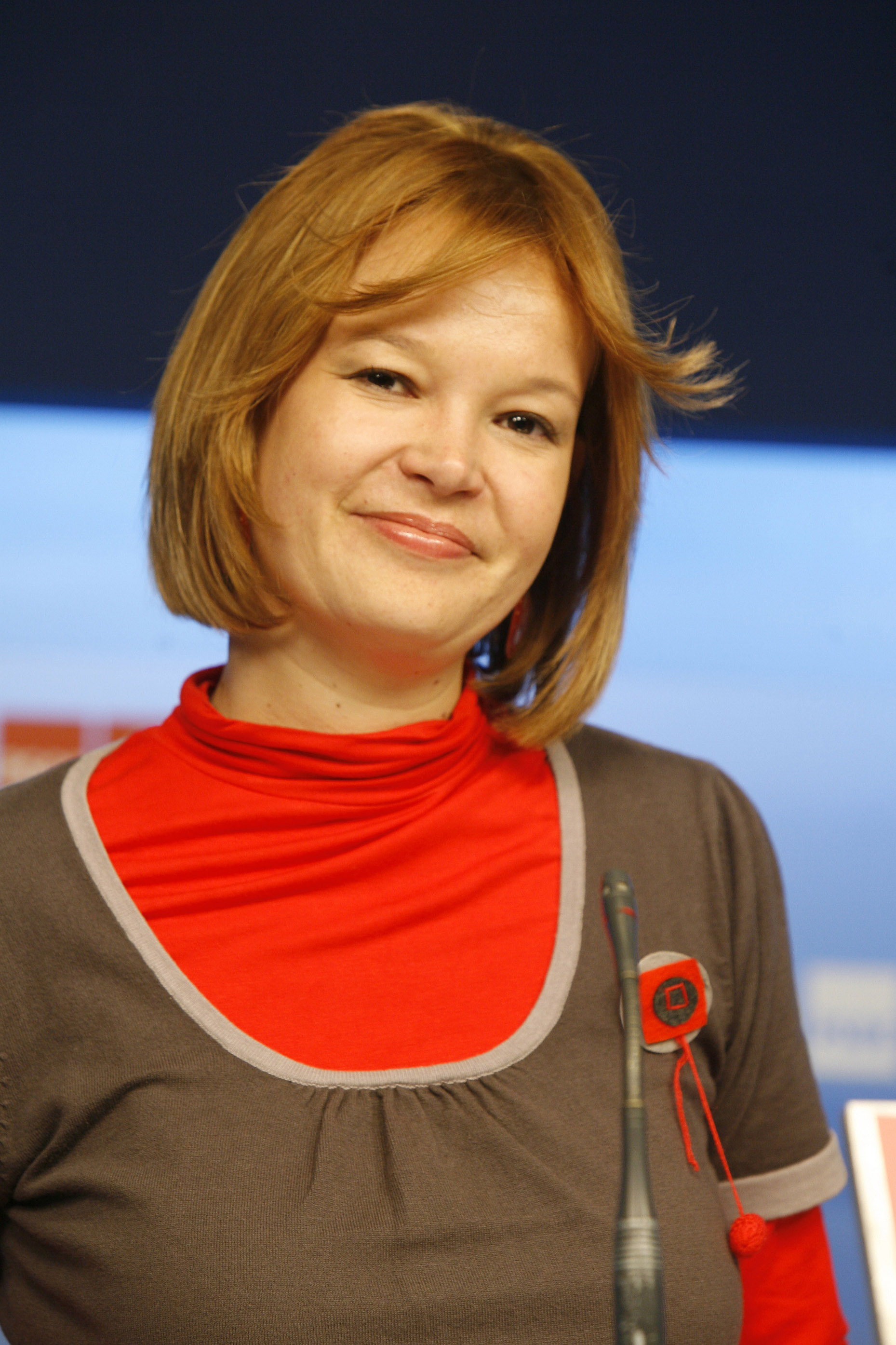 Leire Pajín afirma que el "objetivo prioritario" del nuevo Gobierno es ...